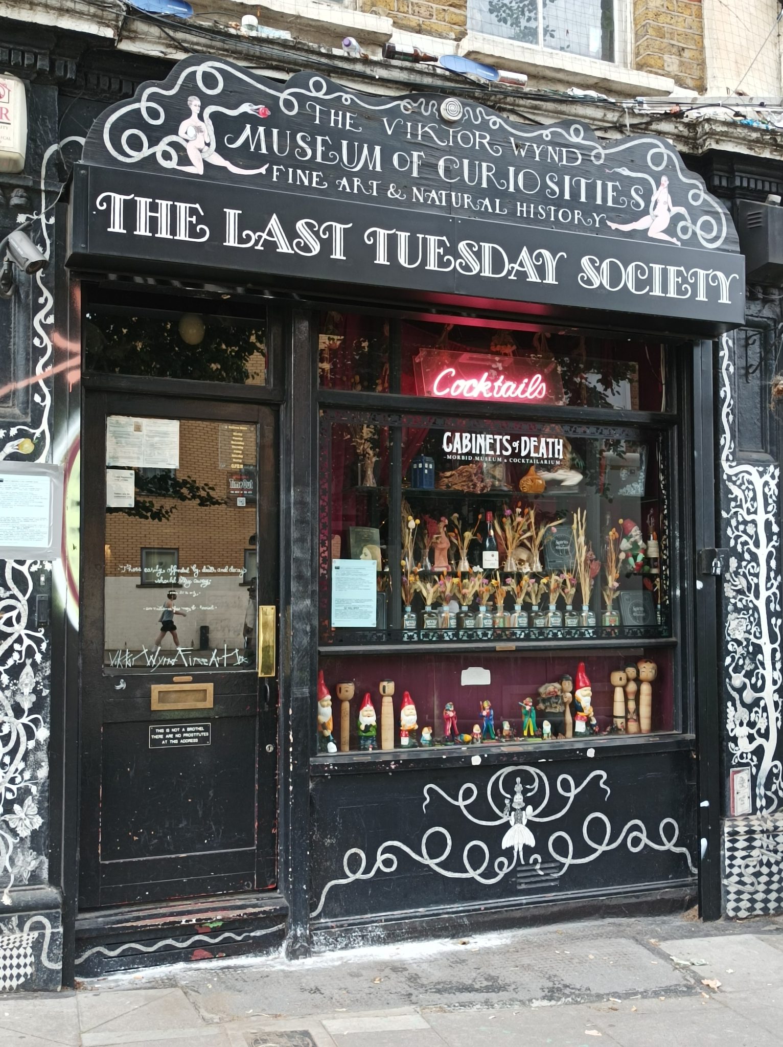 The Viktor Wynd Museum Of Curiosities, Fine Art & UnNatural History ...